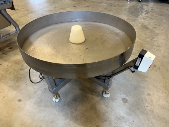 Rotating table Lazy Susan in Urk, Flevoland, Netherlands