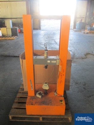 Lloyd Instruments Tensile Tester, Model 6000R in Cleveland, OH, USA