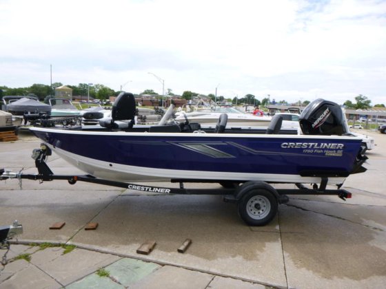 2023 Crestliner 1750 Fish Hawk SE Side Console in Omaha, NE, USA
