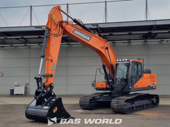 2022 Doosan DX225LC-7 in Veghel, Netherlands