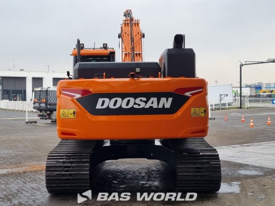 2022 Doosan DX225LC-7 in Veghel, Netherlands