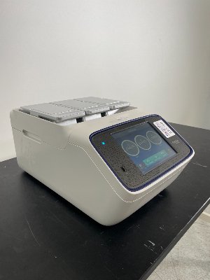 2021 Applied Biosystems ProFlex Base in Woonsocket, RI, USA