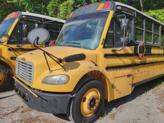 2011 Freightliner full size Bus Chassis in Green Cove Springs, FL, USA