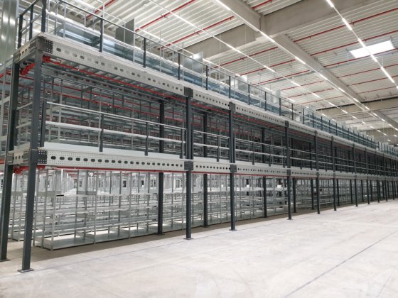 Storage platform 5x20m UK 2,5m 500Kg/sqm NEW system platform storage ...