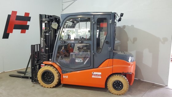 2022 Toyota 8FBMT50 in Hamburg, Germany