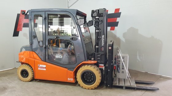 2022 Toyota 8FBMT50 in Hamburg, Germany