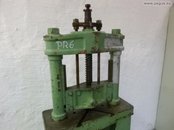 PAGUS manual spindle press in Zschepplin, Germany