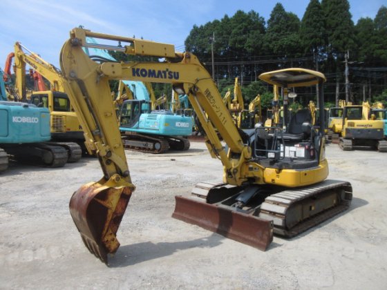 2017 KOMATSU PC45MR 5 in Tokyo, Japan