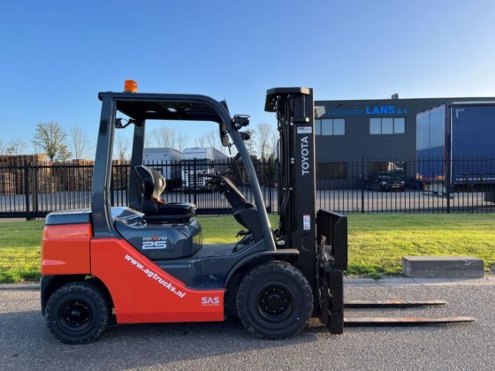 2022 Toyota 52-8FDF25 in Klundert, North Brabant, Netherlands