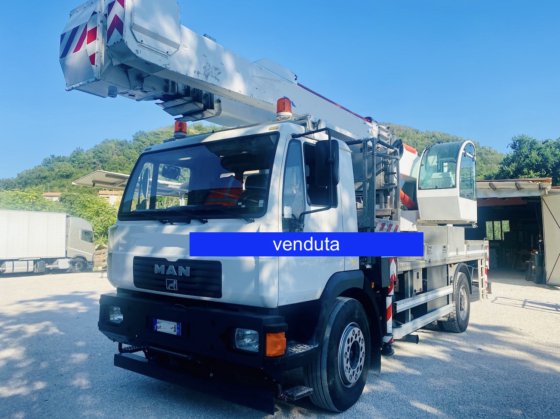 2004 Multitel Platform J335alu in Modena, Italy