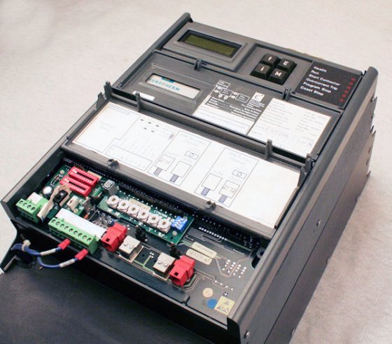 Eurotherm 590 Link Series 30 HP DC Drive 955L8R32 in Millis, MA, USA