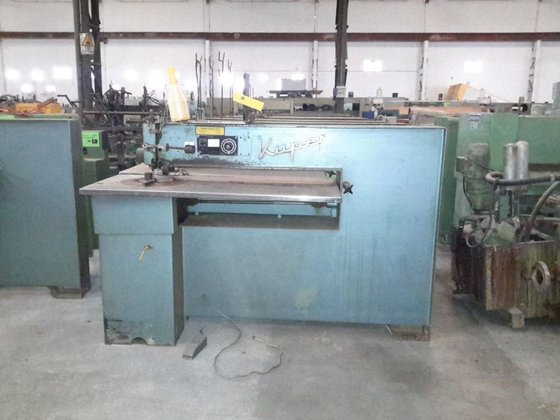 VENEER SPLICING MACHINE WITH NILE KUPER in Valencia, Spain