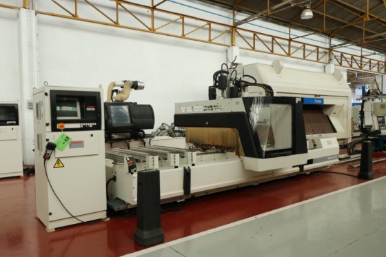 2004 SCM cnc 3 ejes scm mod record 132 in Valencia, Spain