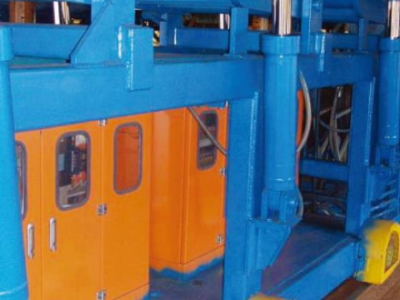 Block Lifting Transporter System Of Ship in Busan, South Korea