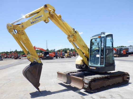2010 YANMAR B7-5B in Tokyo, Japan