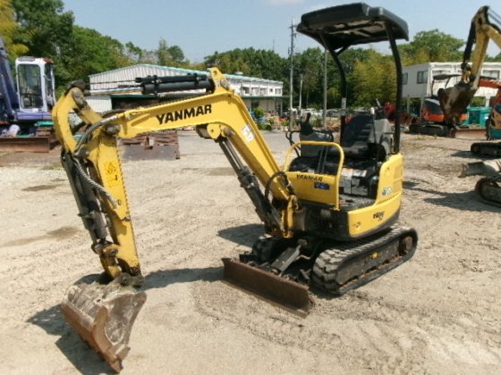 YANMAR Vio17 in Kobe, Japan