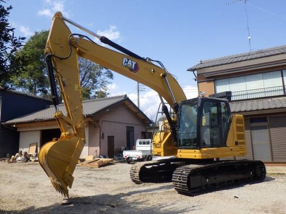 2022 CAT 325-07C in Japan