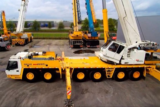 GROVE GMK 6250 L in Buenos Aires, Argentina