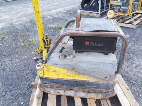 WACKER NEUSON 24" VIBRATING PLATE () in Saint-Mathieu-de-Beloeil ...