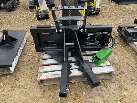 Beast skid loader mount tree/post puller with rece in Dexter, MN, USA