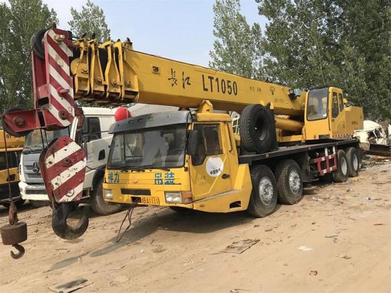 ChangJiang LT1050 50 ton truck crane for sale in Shanghai, China