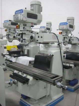 MAGNUM CUT 4VS VERTICAL TURRET MILLING MACHINE in Mississauga, Ontario ...