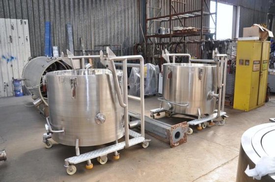 Fluid bed dryer HUTTLIN HSP 1000, 400 kg in Guardamiglio, Italy