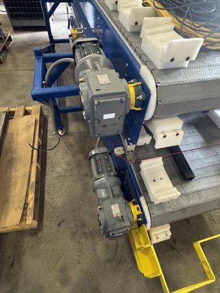 ZETA GROUP ENGINEERING DOUBLE STACK MOTORIZED CONVEYOR SYSYTEMS FOR ...