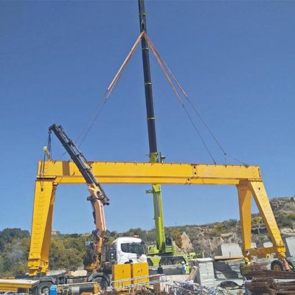 Rubber Tyred Gantry Crane Rtg Hydraulic Gantry Crane Easy Operated ...