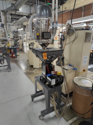 Mobile Receiver, Dosing & Blending System. With 2017 MORETTO Hopper ...