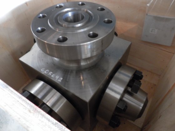 Discharge Strainer Block for 7500 PSI Mud Pump Fits PZ-11 Discharge Manifold 4", 1-12 Bolt, 7500 ...