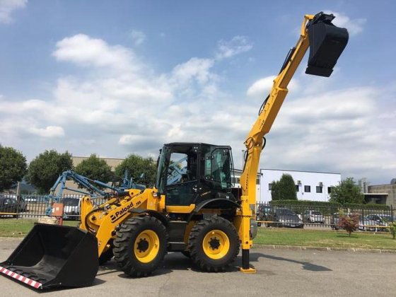 Nuova Terna articolata Palazzani PB 180 in Albarello, Italia