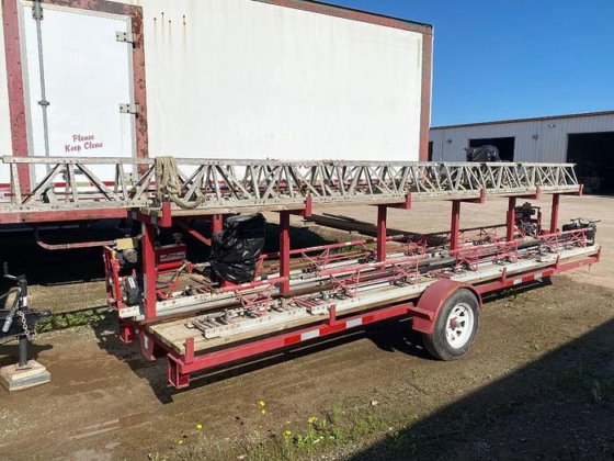 2000 ALLEN Razorback Screed in Kaukauna, WI, USA