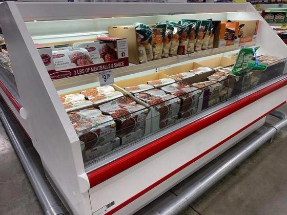 Hussmann C2X 8’ Multi Deck Refrigerated Merchandiser in Grand Rapids ...