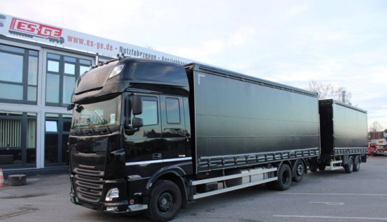 2015 DAF 6x2 truck tail lift + tanda trailer in Essen, Germany
