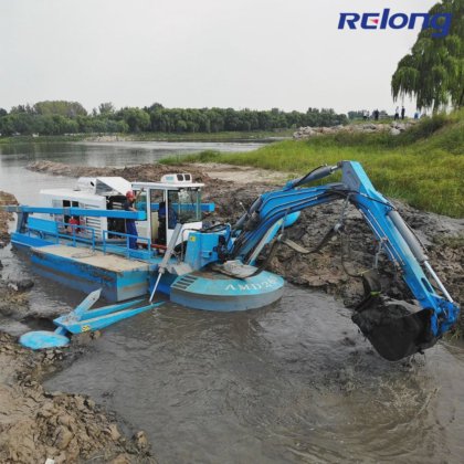 Amphibious Multipurpose Workboat for Swamp & Shallow Water Projects ...