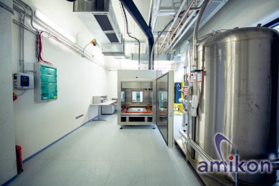 HALT / HASS Espec Qualmark T2.5 temperature chamber with vibration ...