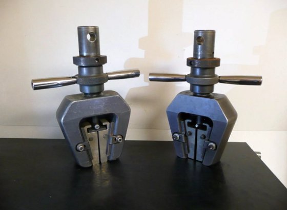 5K Instron Wedge Action Grips Flat or Vee Grip Wedges 5KInstG in Warren ...