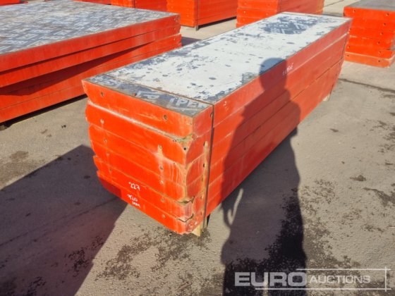 2.7m x 0.72m Peri Trio Formwork Panel in Leeds, United Kingdom