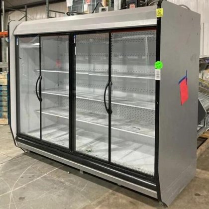 Hussmann IDDF5SU8 4 Door Glass Cooler Display Case in Grand Rapids, MI, USA