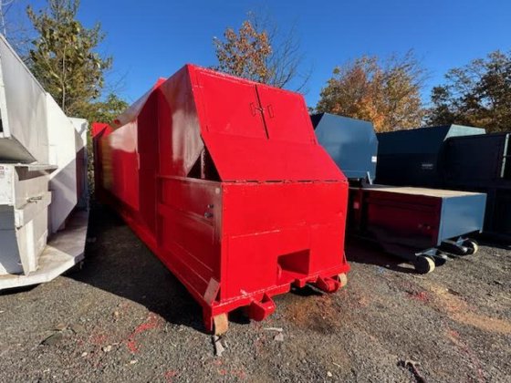 35yd Self-Contained Compactor in East Brunswick, NJ, USA
