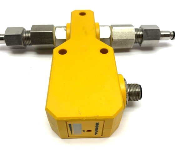 Turck FCI-D04A4P-AP8X-H1141 Class 2 Inline Flow Control Sensor 24VDC in ...