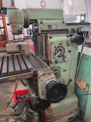 Universal milling machine - TOS FN 25 .en in Berlin, Germany