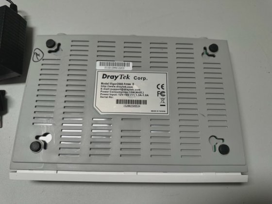 Draytek Vigor 2860 Multi-WAN Firewall VPN Router in Berlin, Germany