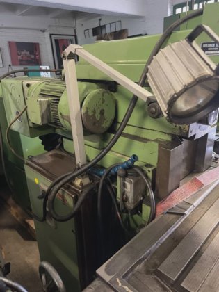 Cover FP4 M conventional milling machine .en in Berlin, Germany
