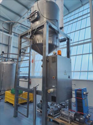 S/S HRS VERTICAL DEAERATOR TANK in Murcia, Region of Murcia, Spain