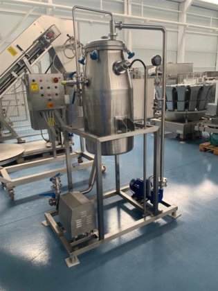 VERTICAL DEAERATOR TANK WITH VACUUM in Murcia, Spain