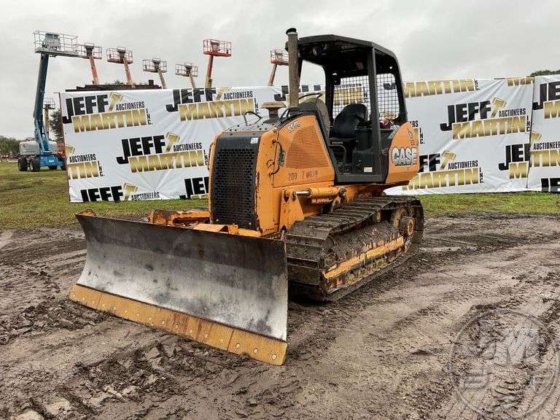 CASE 650L CRAWLER TRACTOR in Kissimmee, FL, USA