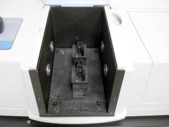 Perkin Elmer Lambda 750S UV/Vis/NIR Spectrophotometer in Palo Alto, CA, USA