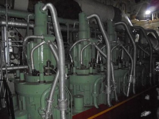 SULZER 5RTA76 MAIN PROPULSION ENGINE in India